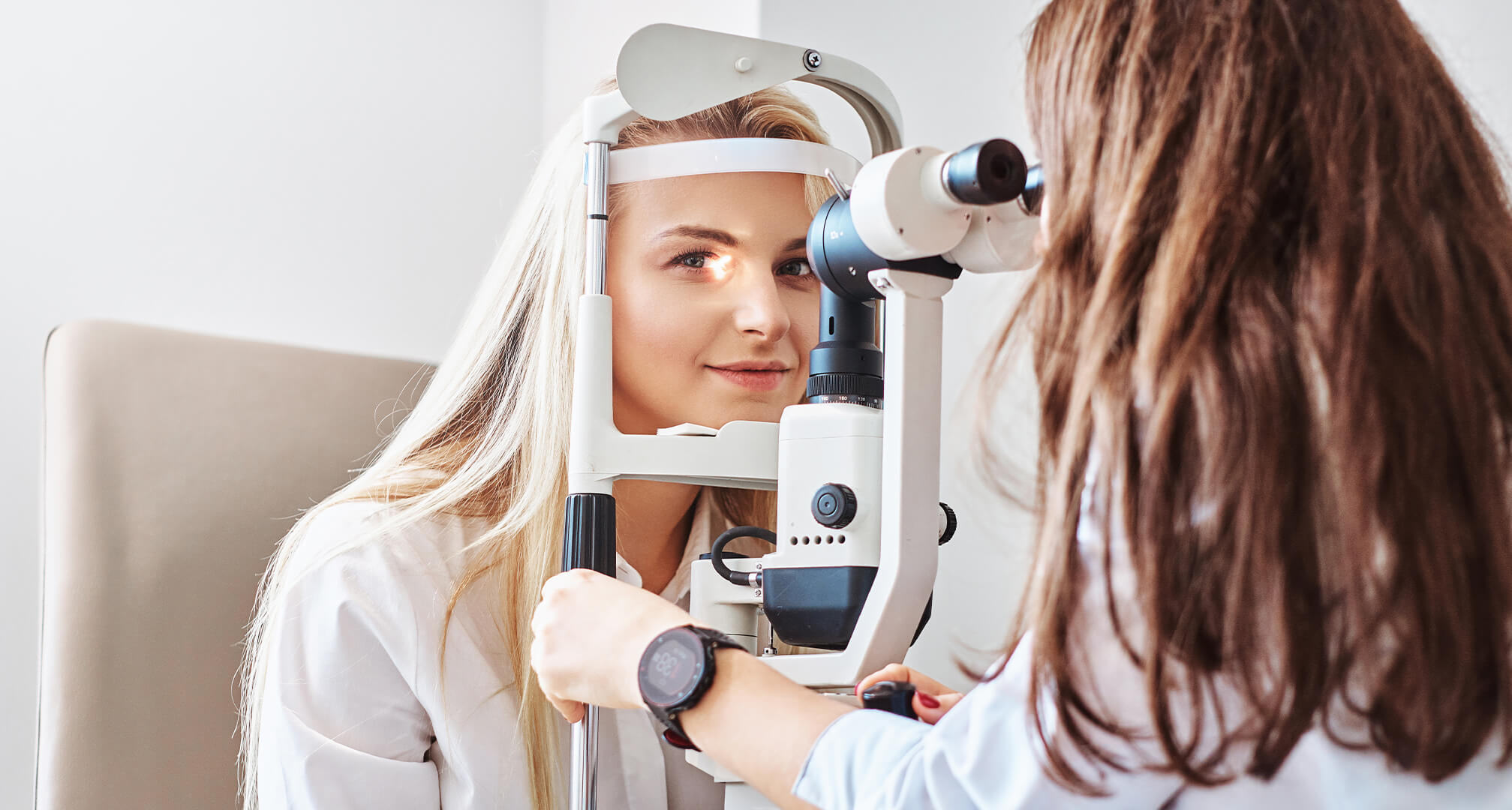 Mitä eroa on optometristilla, silmälääkärillä ja optikolla | Lentiamo
